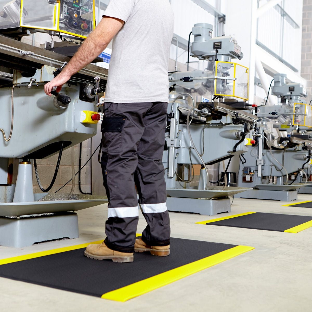 Choosing the Right Safety Mat – Canada Mats
