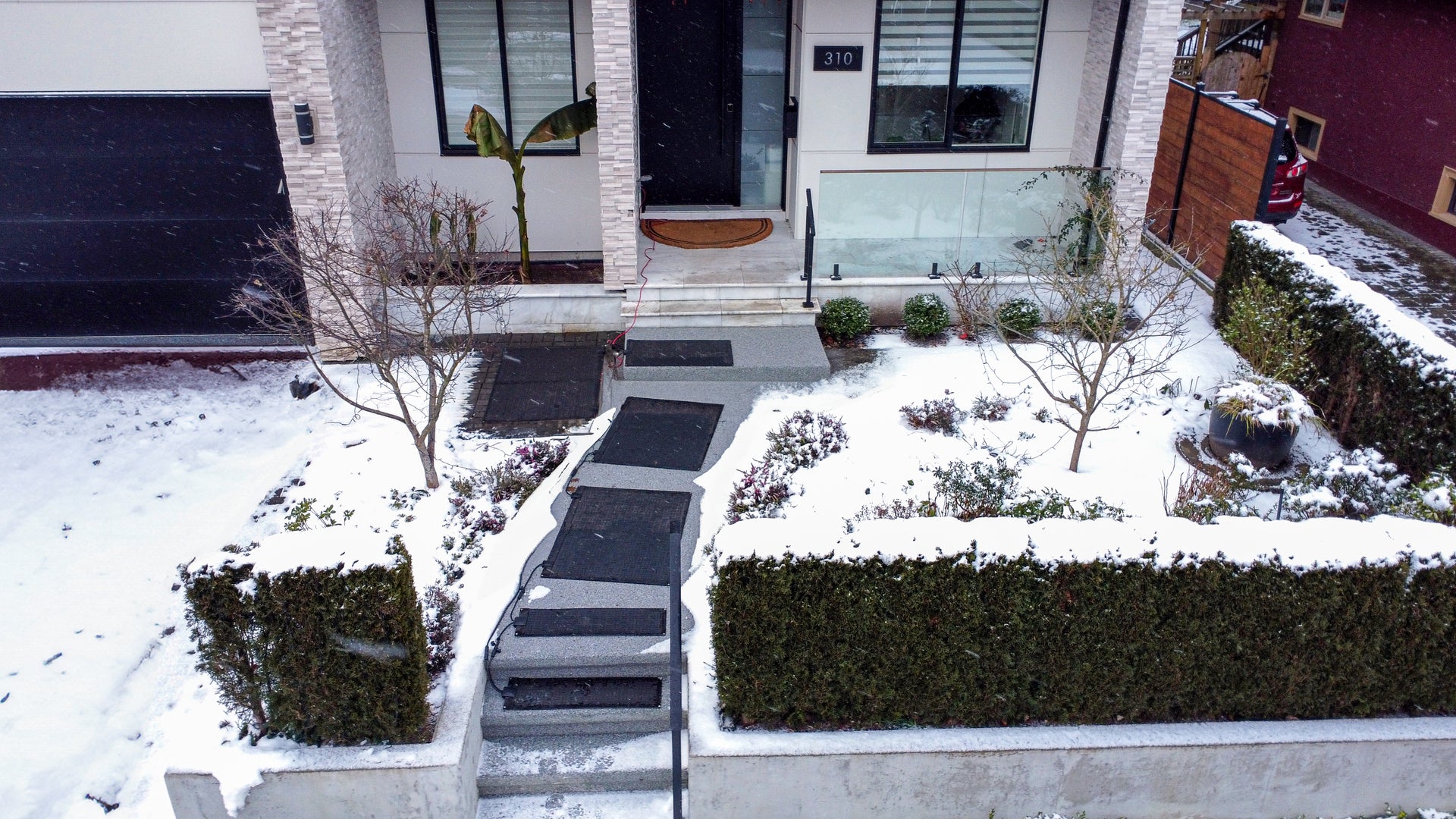 Snow Melting Mats for Steps & Walkways | HotStep Heated Mats – Canada Mats